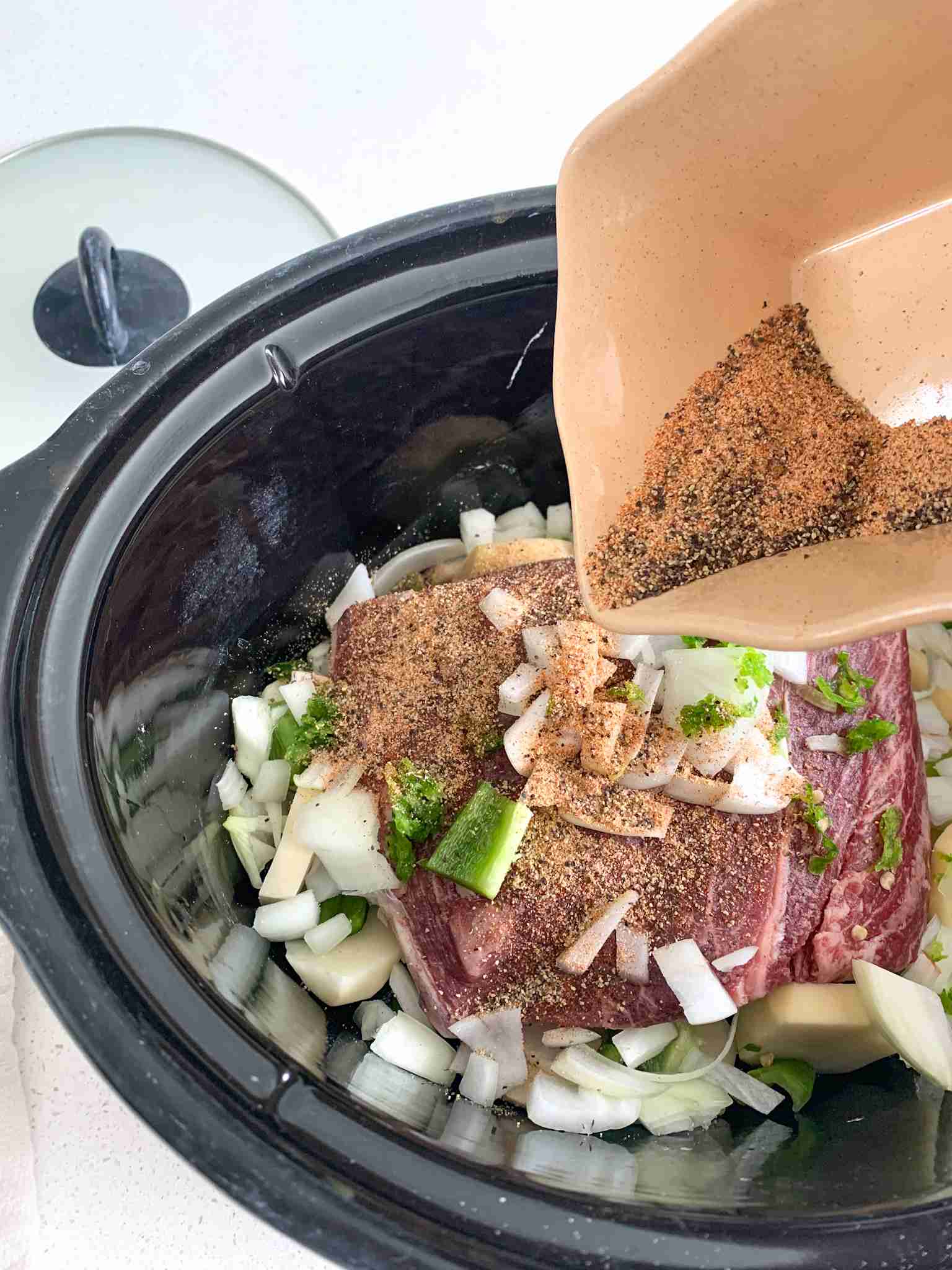 How to Cook a Frozen Roast in a Slow Cooker: Easy & Delicious Guide